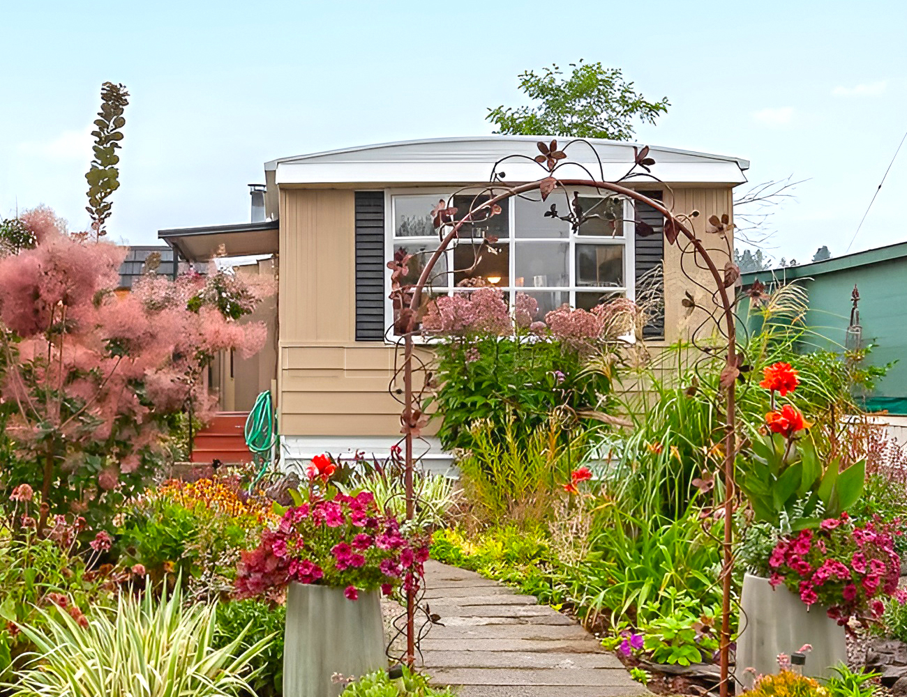 1970 Single Wide Mobile Home Remodel: Inspiring Exterior & Interior ...