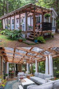 Inside a Brilliant 1993 Single Wide Mobile Home Remodel