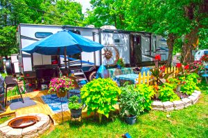 22 Gorgeous Camper Landscaping Designs