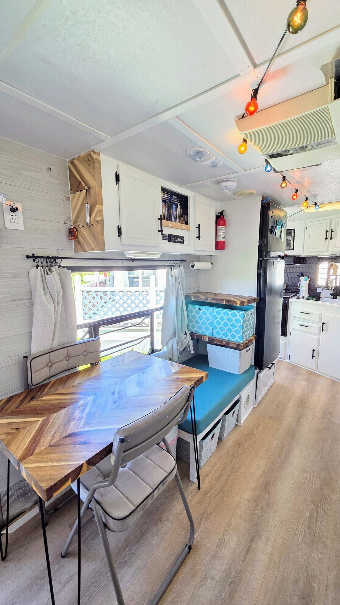 21 Motorhome Interior Ideas for Class A Coaches and Compact Campervans