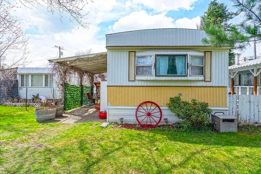 Step Inside This 1973 Single Wide Mobile Home Remodel