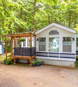 Inside a Brilliant 1993 Single Wide Mobile Home Remodel